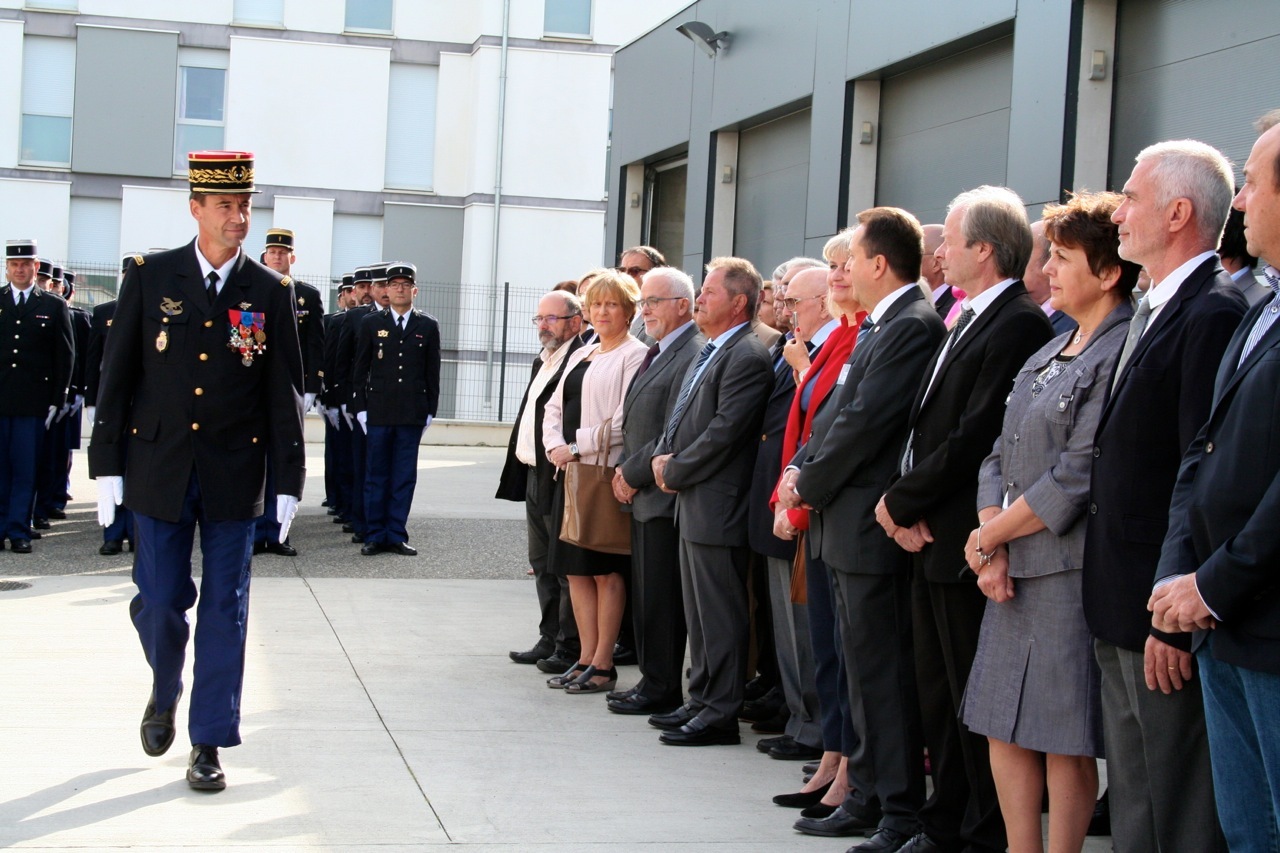 Le chef d'escadron Julien Delforge prend le commandement de la ...