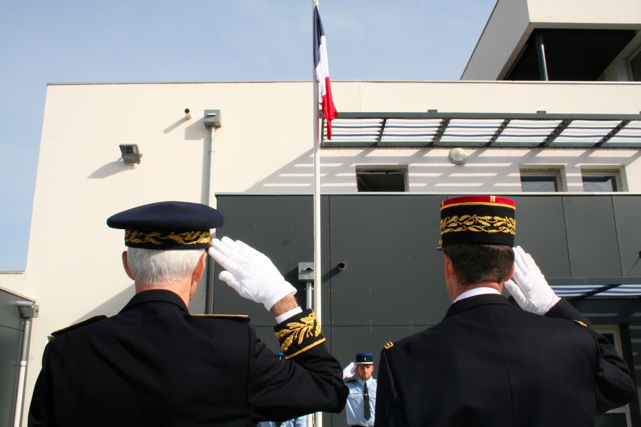 Le chef d'escadron Julien Delforge prend le commandement de la ...