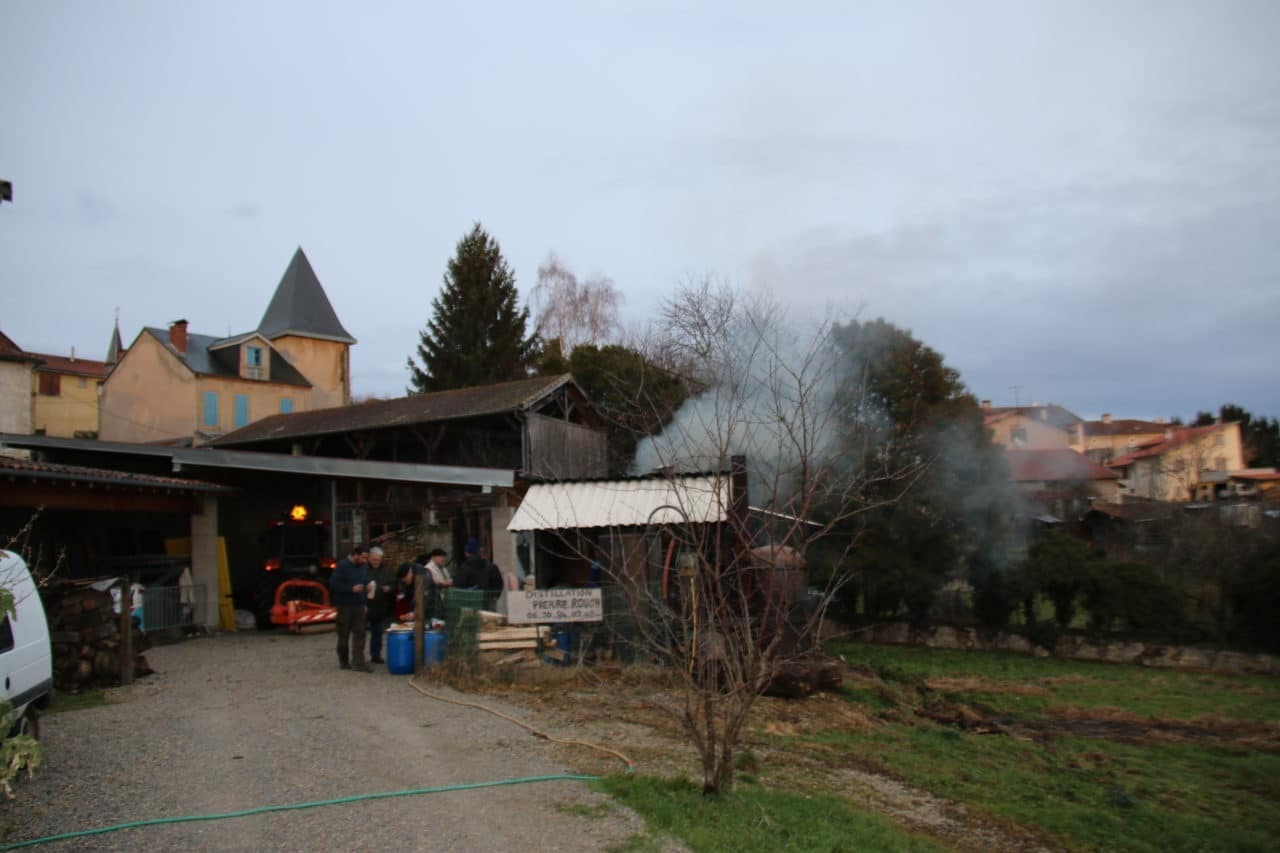 Bouilleur ambulant : Rencontre avec Pierre Rouch et l'eau de vie ...