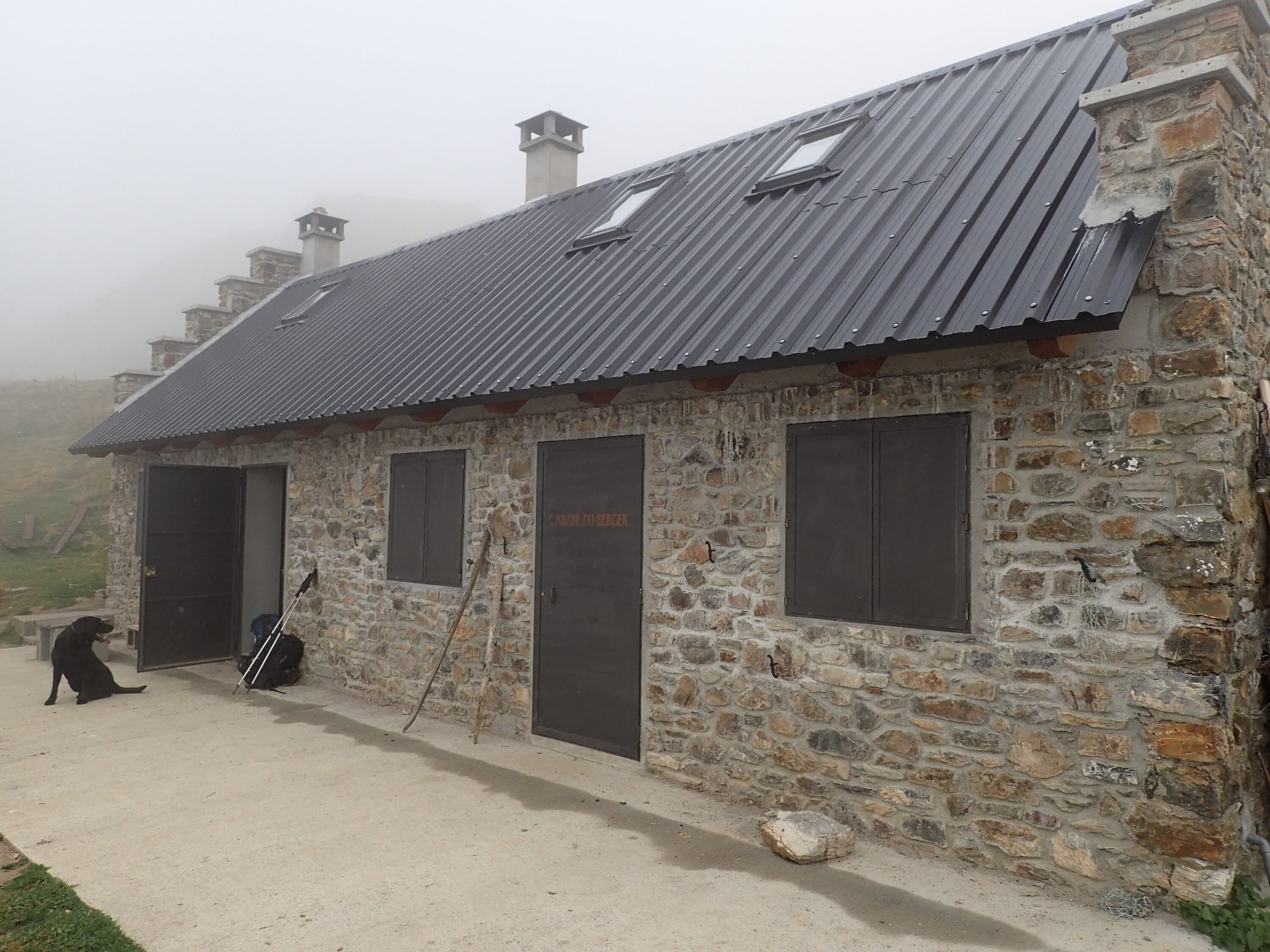 Tourisme randonnée : Le refuge du Mont Né - Petite République.com