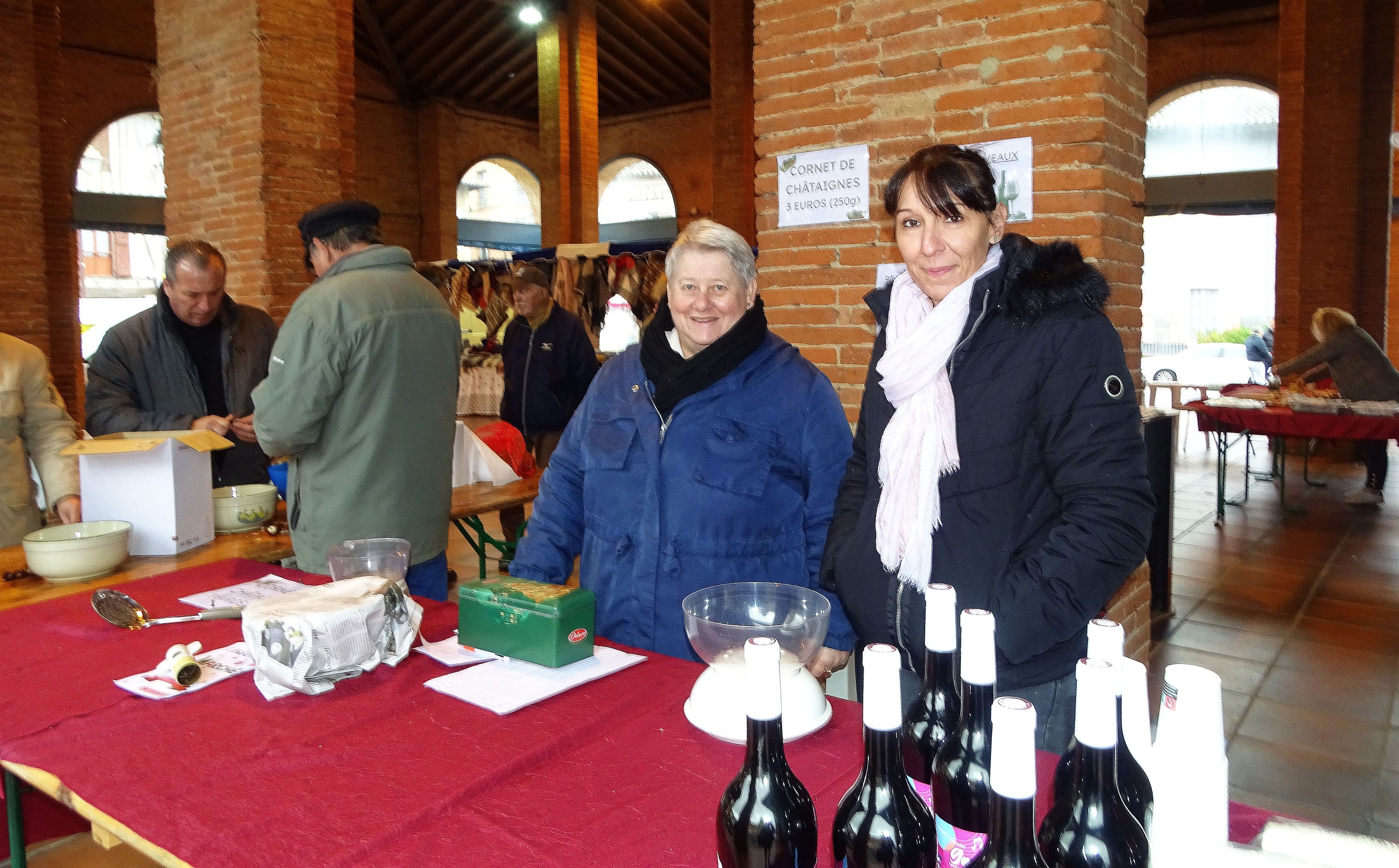 L'Isle-en-Dodon : Chauds les marrons au marché de plein vent ! - Petite ...