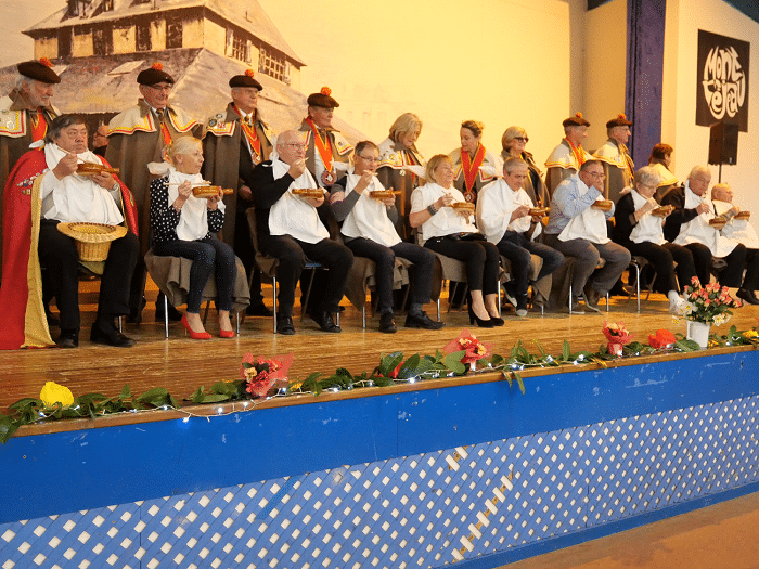 Montréjeau : Dix intronisations lors du 35ème chapitre des Tasto Mounjetos, chancellerie du Mont ...