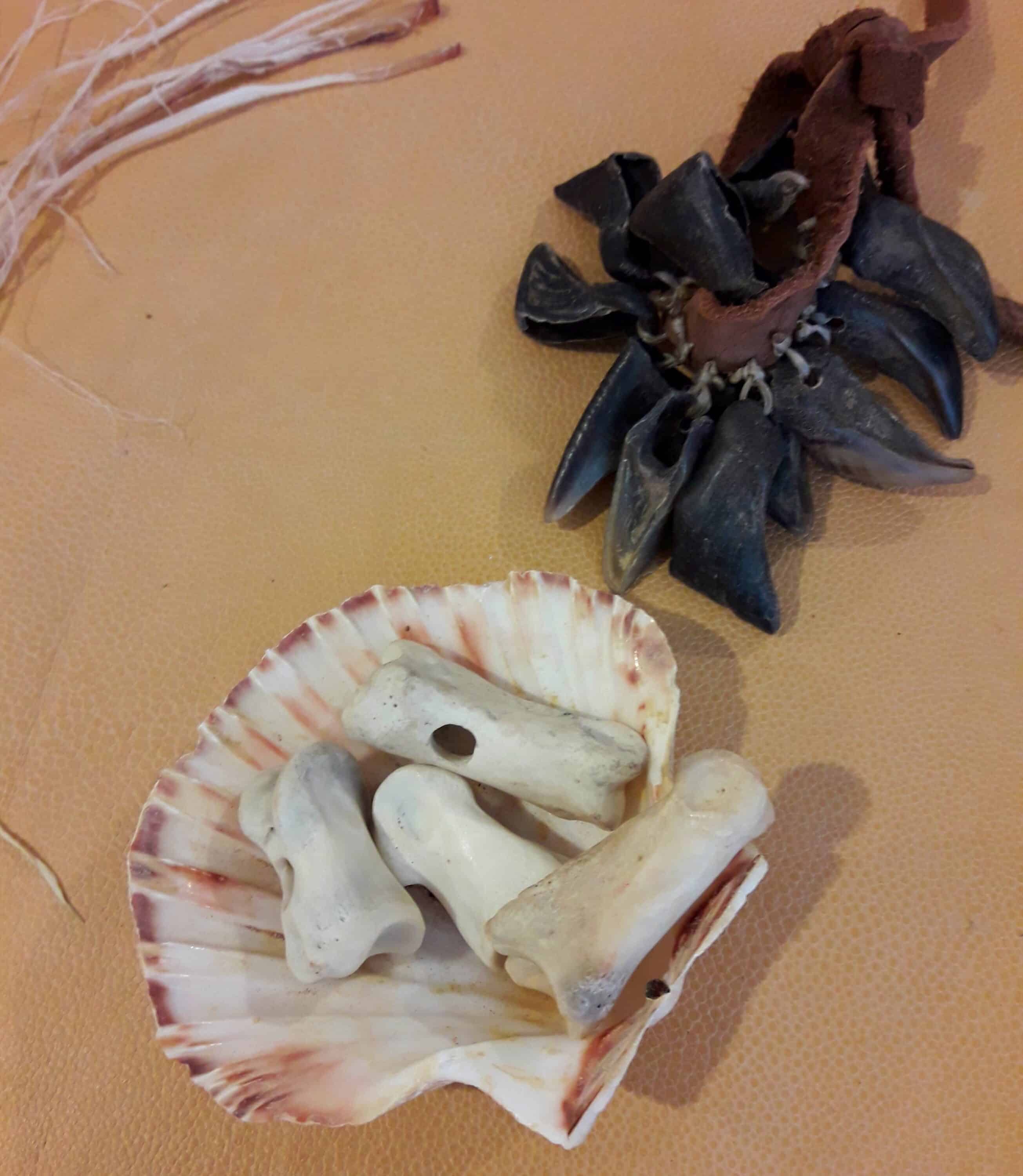 Aurignac : Fabriquer un rhombe au musée de l'Aurignacien - Petite ...