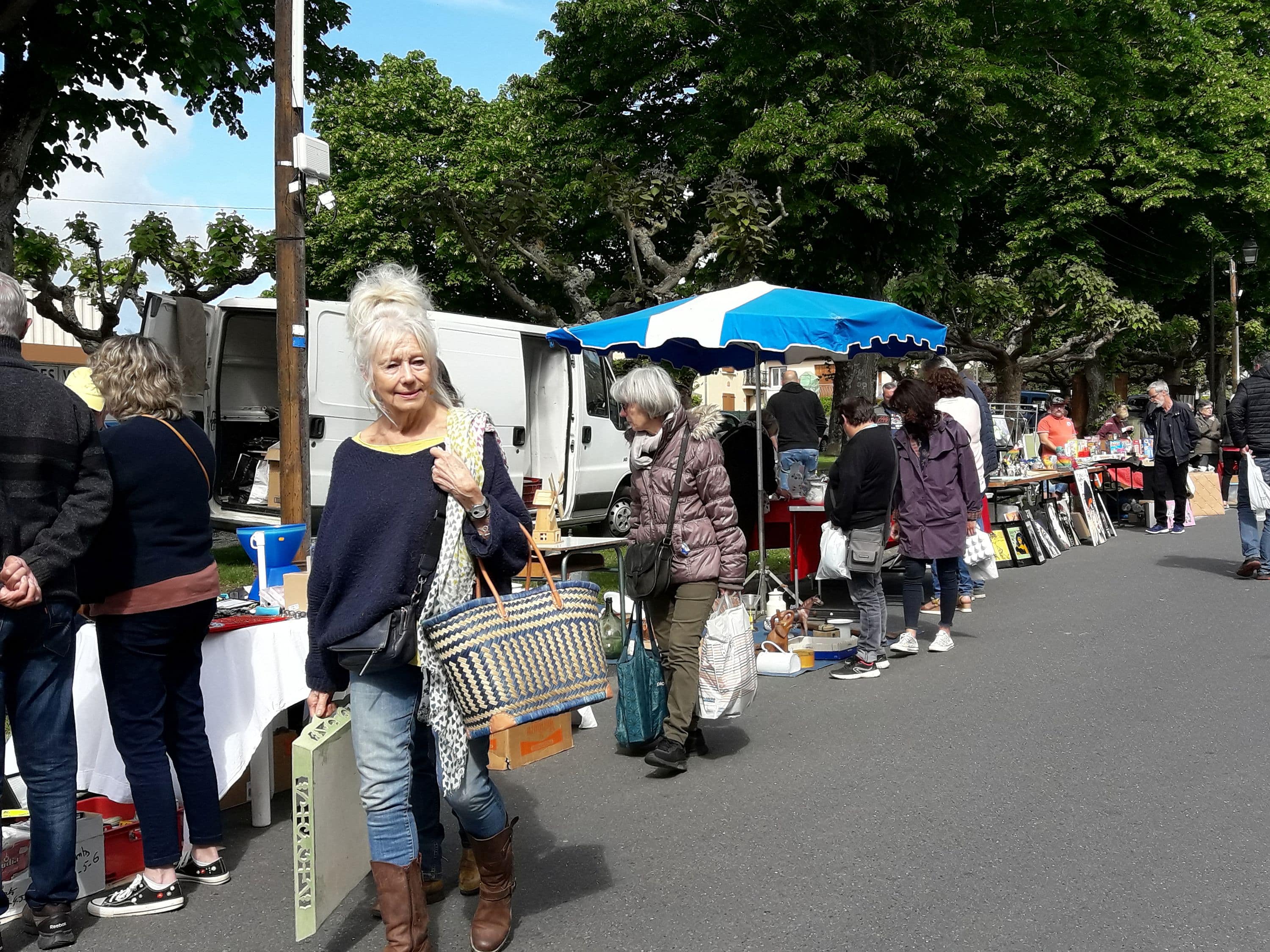 Boulogne-sur-Gesse : Les bonnes affaires du vide-greniers des ...