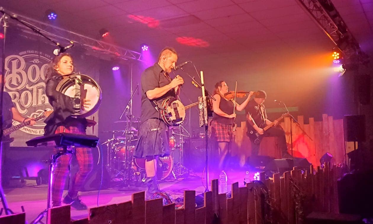 thumbnail_Les Booze Brothers ont enchanté le public - Petite République.com